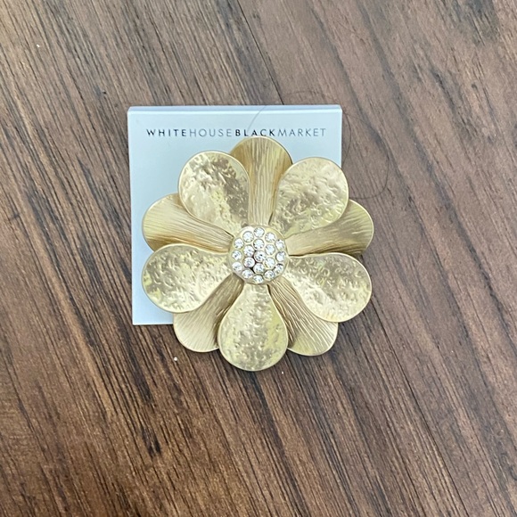 White House Black Market | Jewelry | Whbm Gold Tone Metal Flower Pin ...